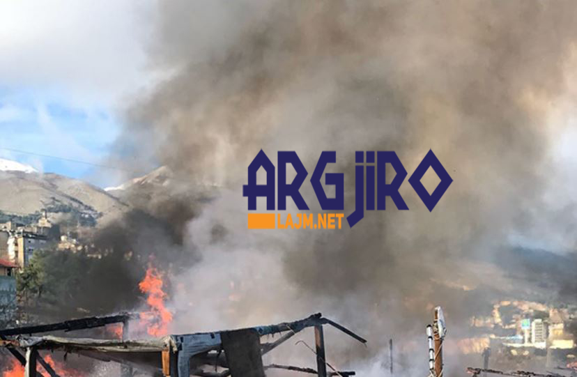 Dy familje në Gjirokastër presin Vitin e Ri në qiell të hapur, zjarri ...